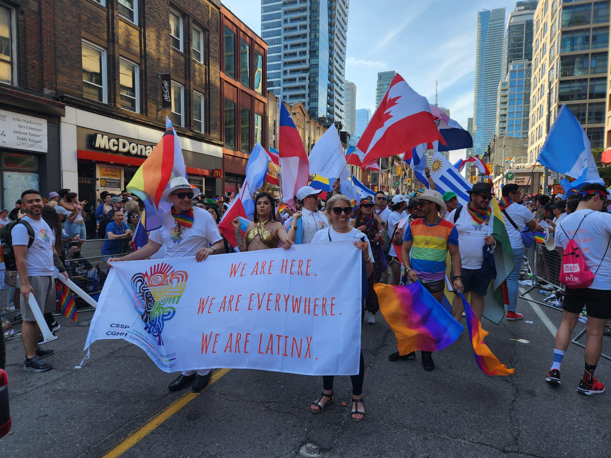 Toronto vivió una Fiesta Enorme en la Parade 2023 de la LGBTQ Community ...